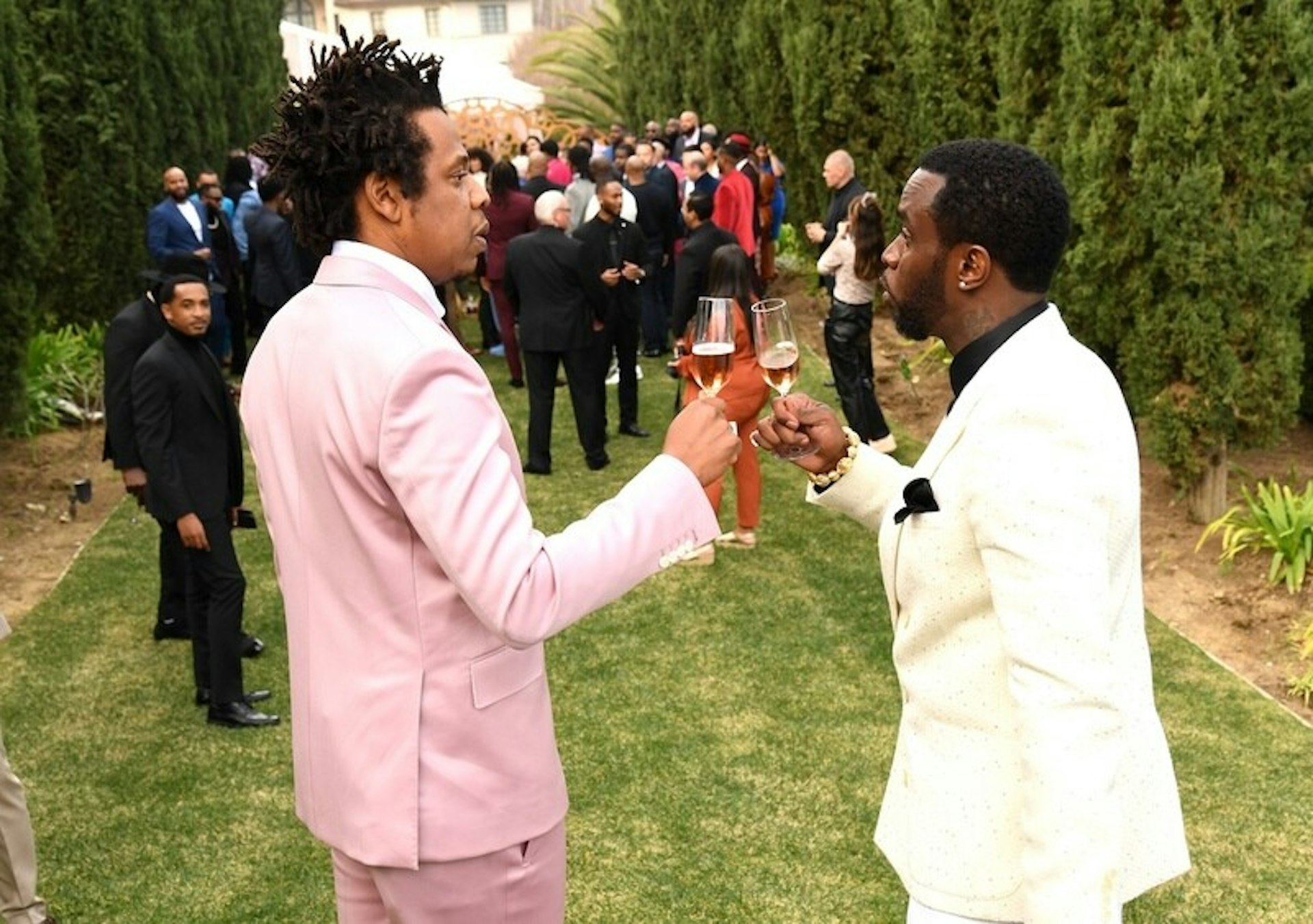 newonce.net – popkultura, społeczeństwo, opinie